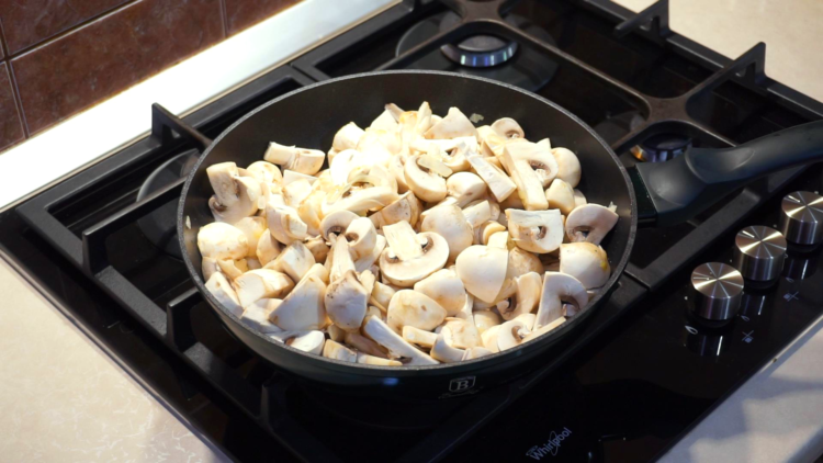 Ciulama de Ciuperci - Bucătăria Mamei